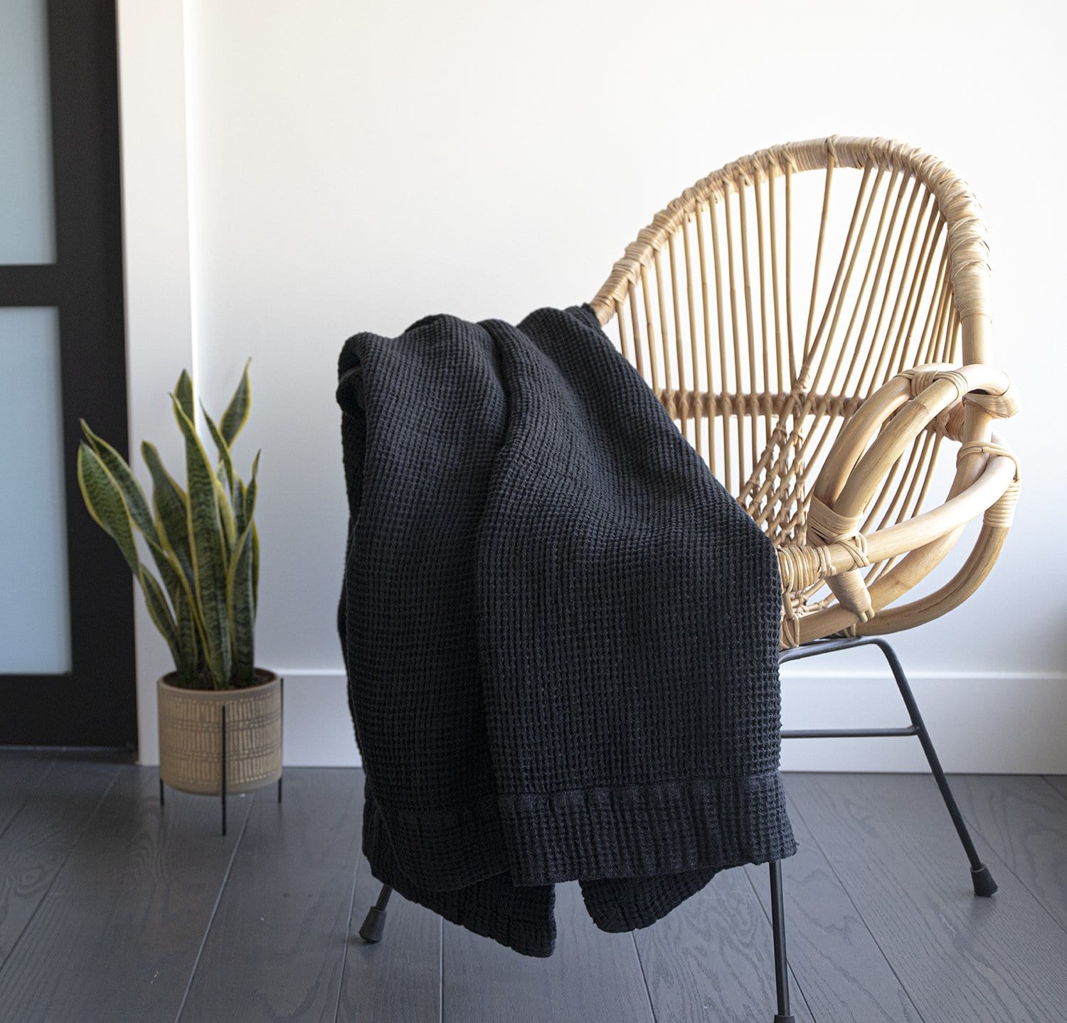 Throw Blankets – Lynx Linens